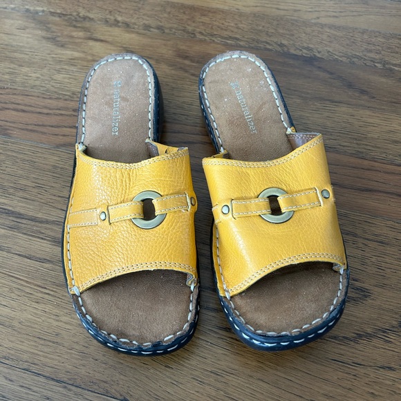 Naturalizer | Shoes | Naturalizer Sandals | Poshmark